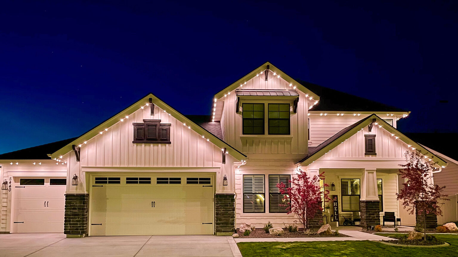 Modern Lightscapes | Permanent Outdoor Lights | San Diego